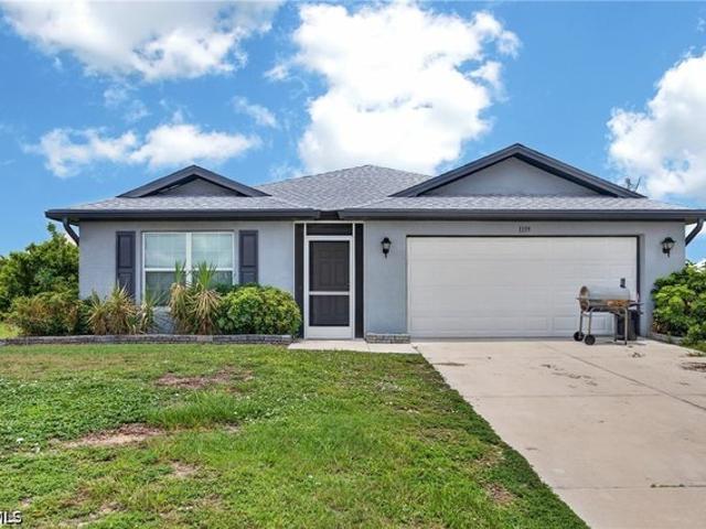 1139 NW 14th Ter, Cape Coral, FL 33993