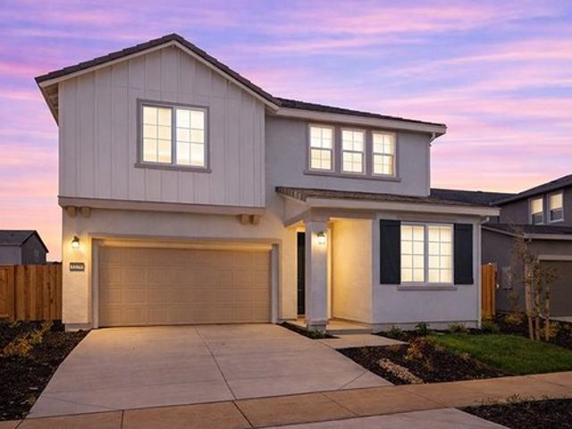 1139 Basinghall Dr, Plumas Lake, CA 95961