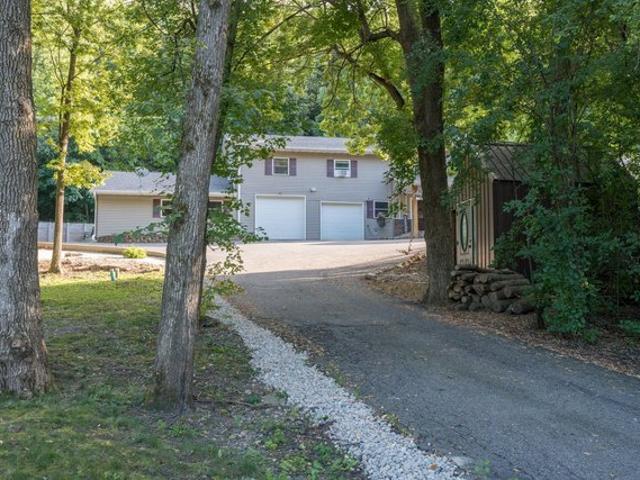 1139 Birch Ave, Mankato, MN 56001
