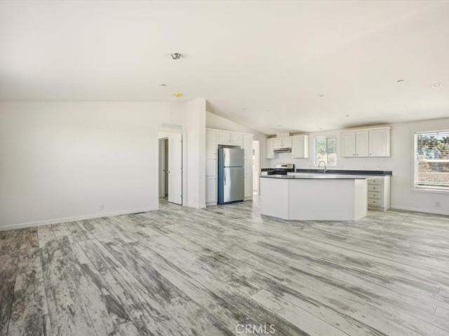 1139 Bonanza Rd, Phelan, CA 92371 | Compass