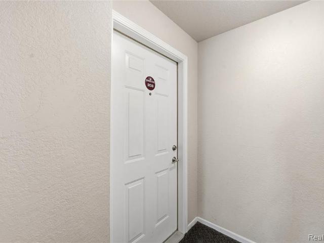 1139 Curzon Court # 203