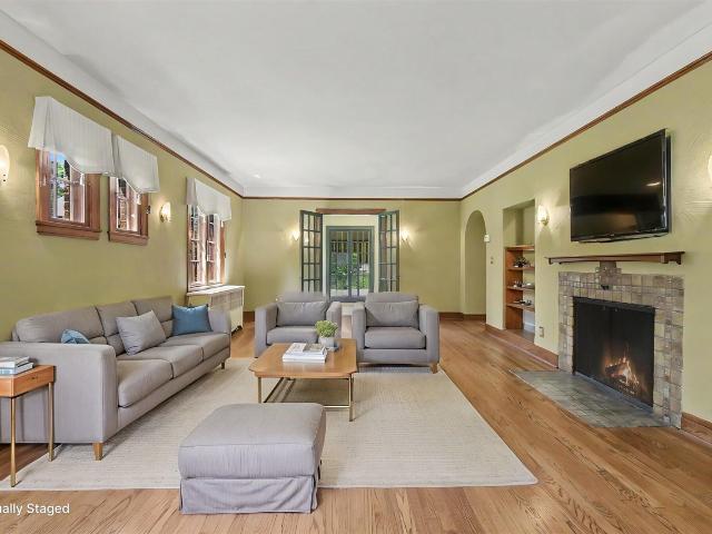 1139 Cadillac Drive