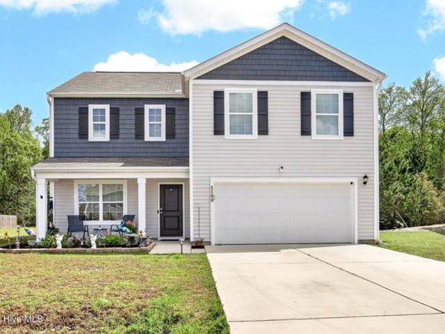 1139 Carteret Manor Dr, Jacksonville, NC 28546