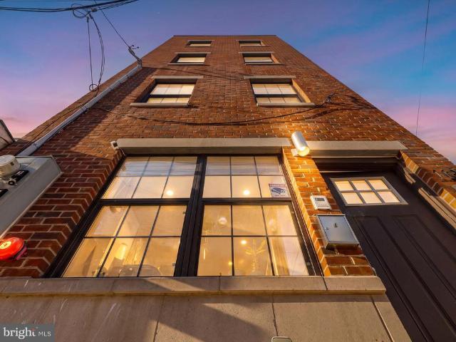 1139 Clay Street # 2