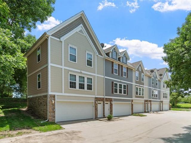 1139 Cornerstone Ln, Pleasant Hill, IA 50327