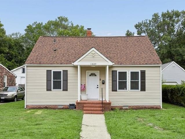 1139 Dahlia Ln, Hampton, VA 23663