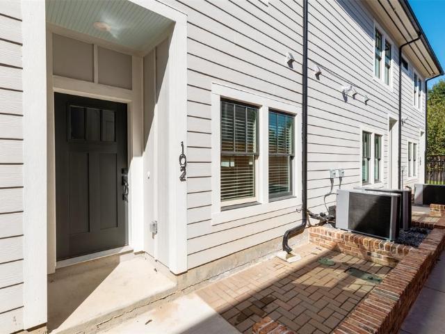 1139 Kings Highway # 102
