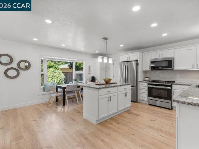 1139 Lovell Court