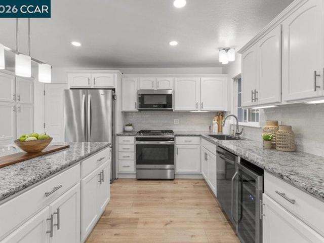 1139 Lovell Ct, Concord, CA 94520