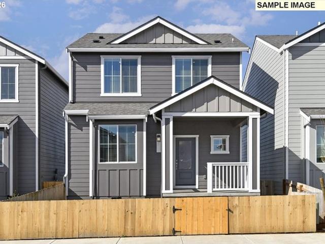 1139 Parkside Ave, Woodburn, OR 97071