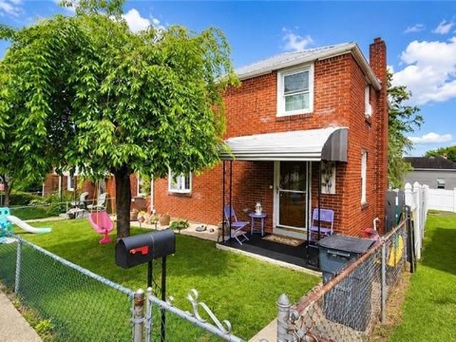 1139 W 11th St, McKees Rocks, PA 15136