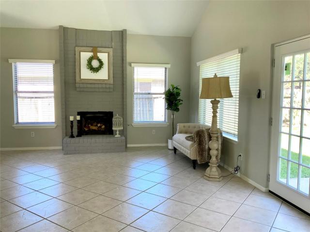 1139 W Brompton Dr, Pearland, TX 77584 | MLS #48035 | Compass