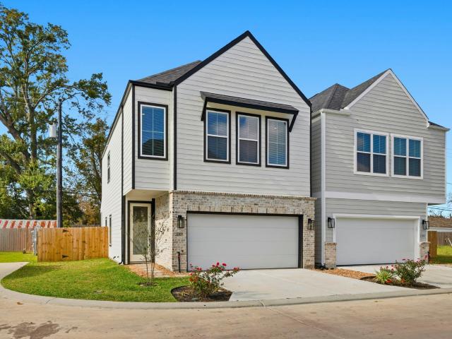 11303 Stonework Grove Ln, Houston, TX 77076 | MLS #46190 | Compass