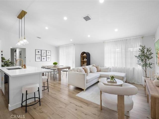 11300 Foothill Blvd Unit 63, Lake View Terrace, CA 91342