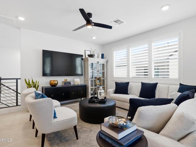 11300 n casa dega drive # 1013