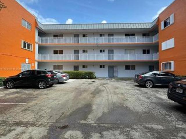 11301 SW 200th St #306 A, Miami, FL 33157