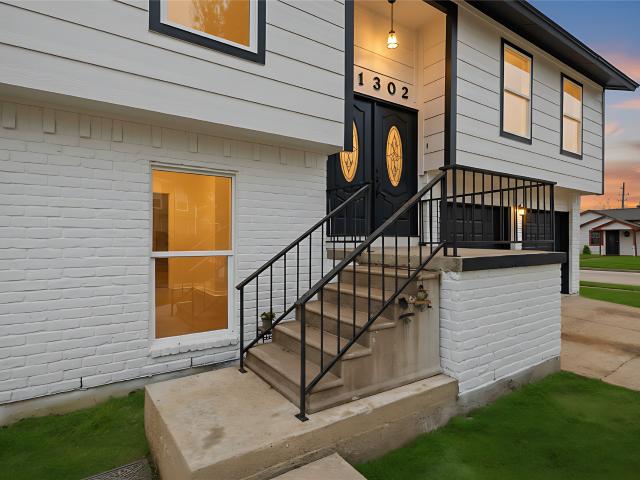 11302 White Gate Ln, Houston, TX 77067 | MLS #14636 | Compass