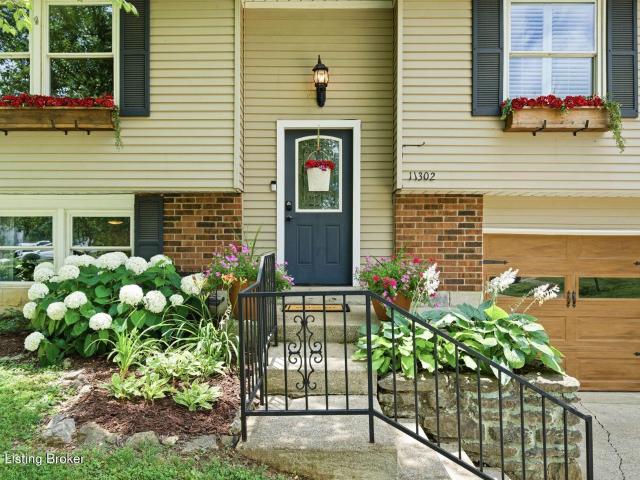 11302 Leesburg Pl