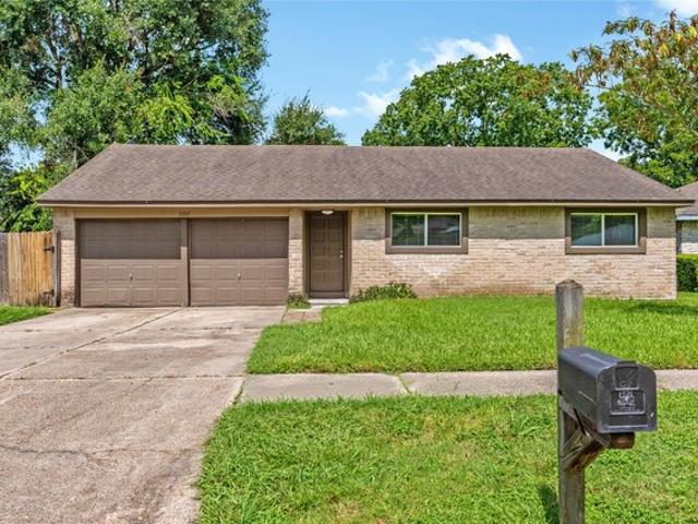 11307 Beauvoir Dr, Houston, TX 77065