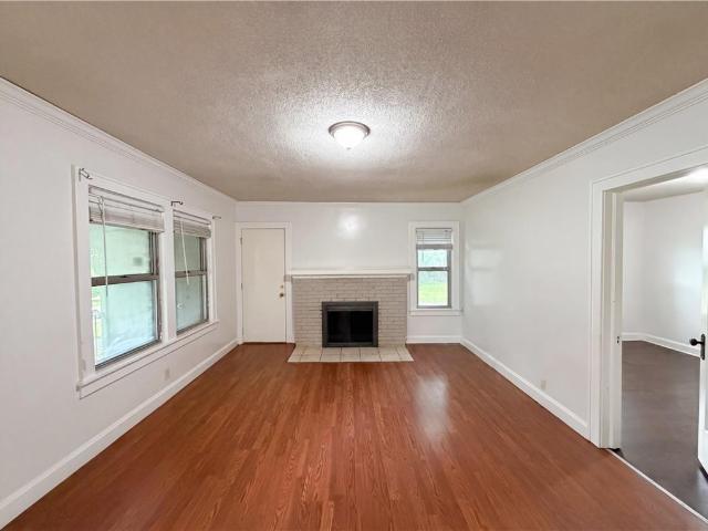 11304 E 55th Terrace