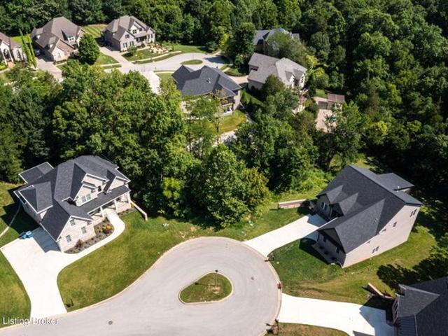 11305 Waterview Pl, Louisville, KY 40291