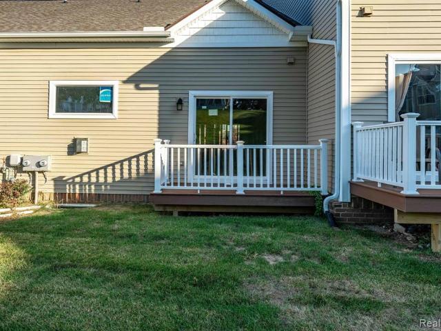 11306 Woodruff Lake