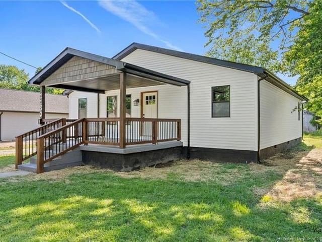 1130 Mann Ave, Austin, IN 47102