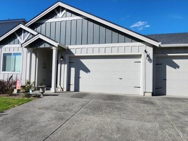1130 NE 17th St, Battle Ground, WA 98604