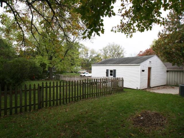 1130 Burr Oak Court