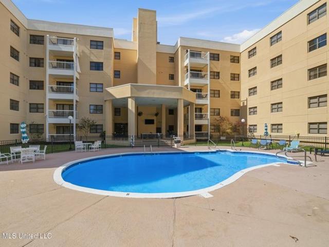 1130 Beach Blvd Apt 106, Biloxi, MS 39530