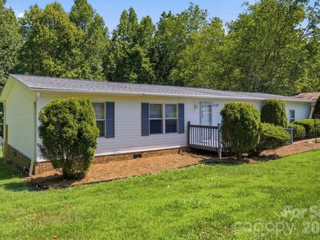 1130 Cedar Creek Dr, Morganton, NC 28655