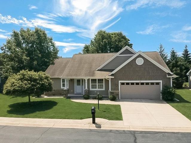 1130 Coral Springs Dr, Portage, MI 49002