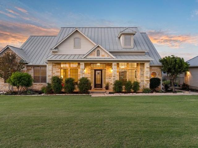 1130 Crownover Ln, Round Mountain, TX 78663
