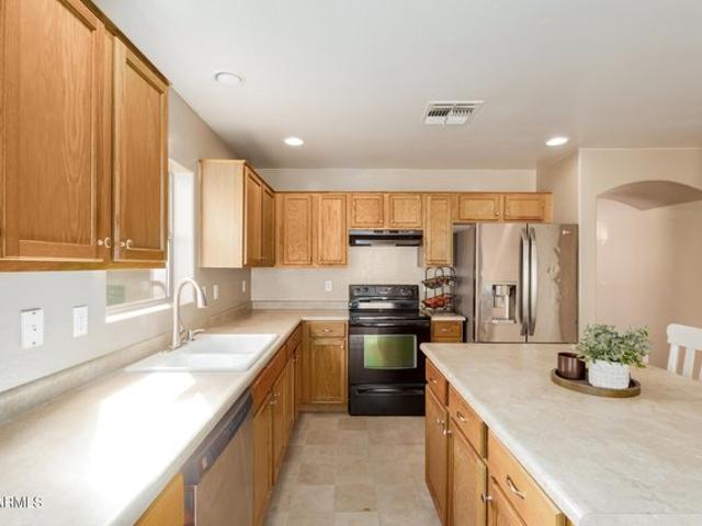1130 E Chelsea Dr, San Tan Valley, AZ 85140