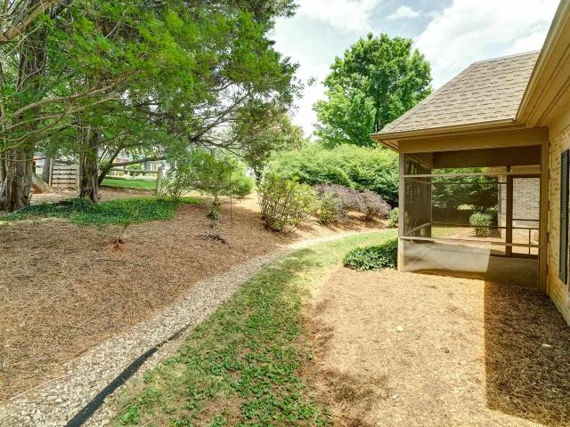 1130 highlands dr