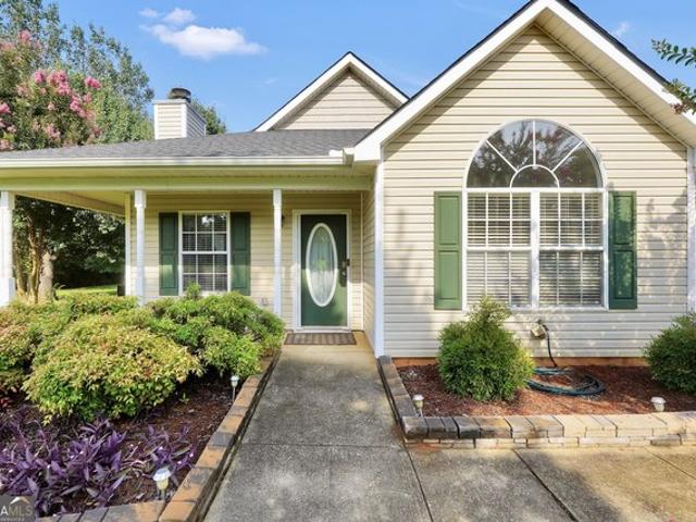 1130 Larkspur Dr, Locust Grove, GA 30248