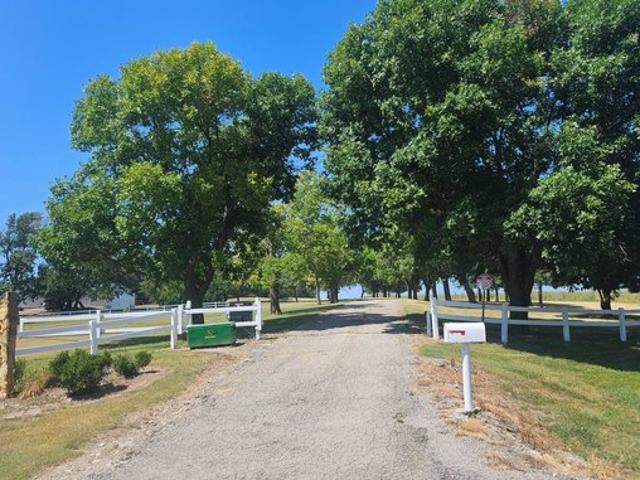 1130 Riverview Ln, Scandia, KS 66966