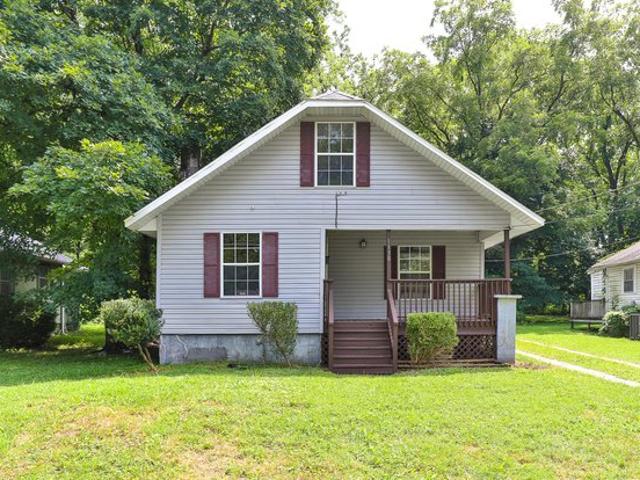 1130 S Crutcher Ave, Springfield, MO 65804