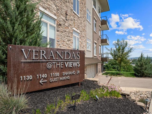 1130 Shavano Drive 32