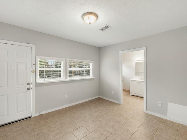 1130 17th Avenue N