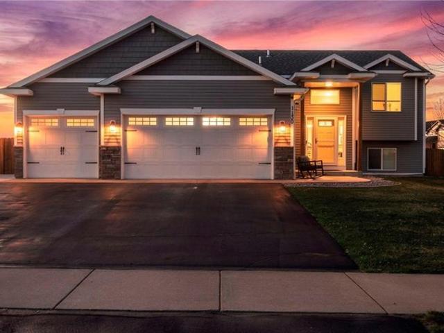 1130 18th Ave SE, Cambridge, MN 55008