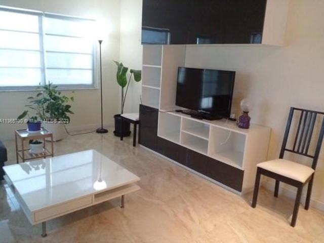1130 11th St #5A, Miami Beach, FL 33139