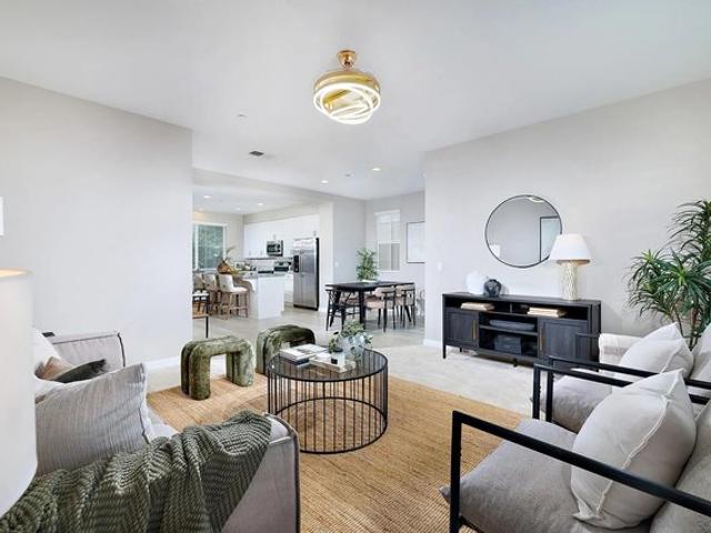 11313 Zapata Ave Unit 6, San Diego, CA 92126