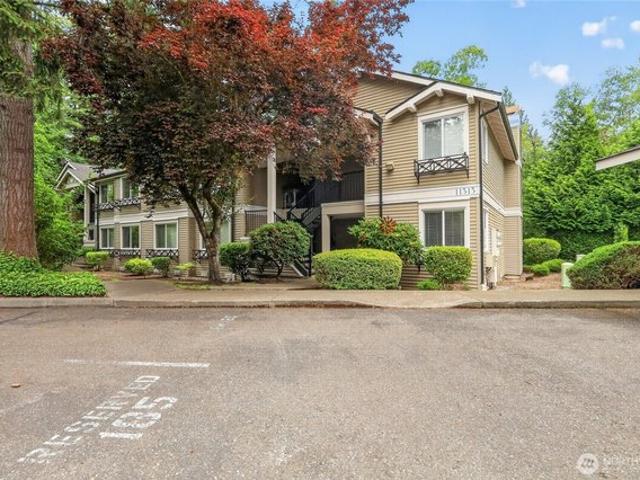11313 NE 128th St Unit E104, Kirkland, WA 98034