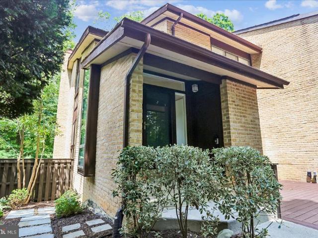 11310 Dockside Circle