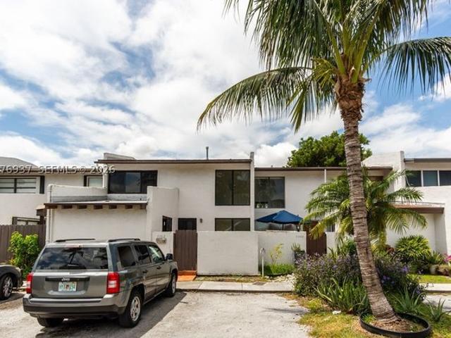 11312 SW 67th Ter, Miami, FL 33173