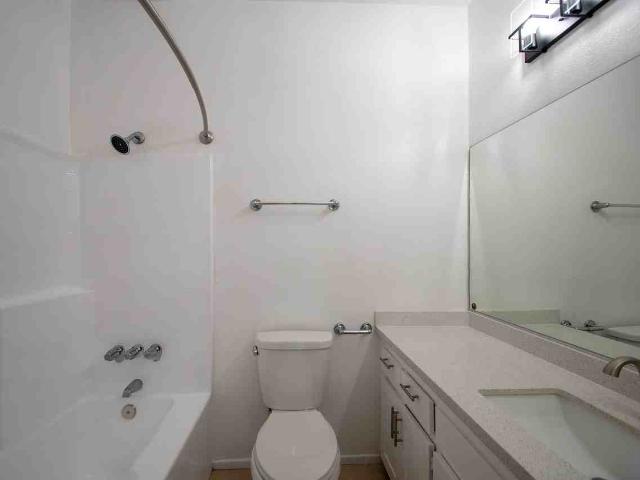 11315 1 Bedroom Apartment for Rent at 11315 Moorpark St, Los Angeles, CA 91602 Studio City