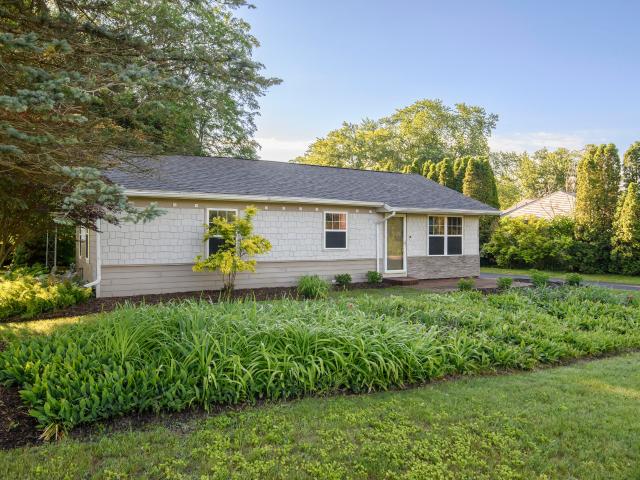 11319 3rd Ave