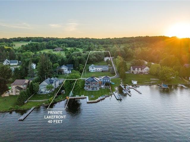 1131 Marlyn Park Dr, Cazenovia, NY 13035