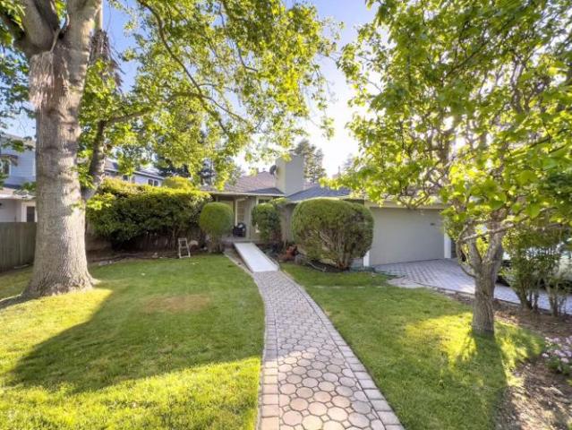 1131 Notre Dame Ave, Belmont, CA 94002